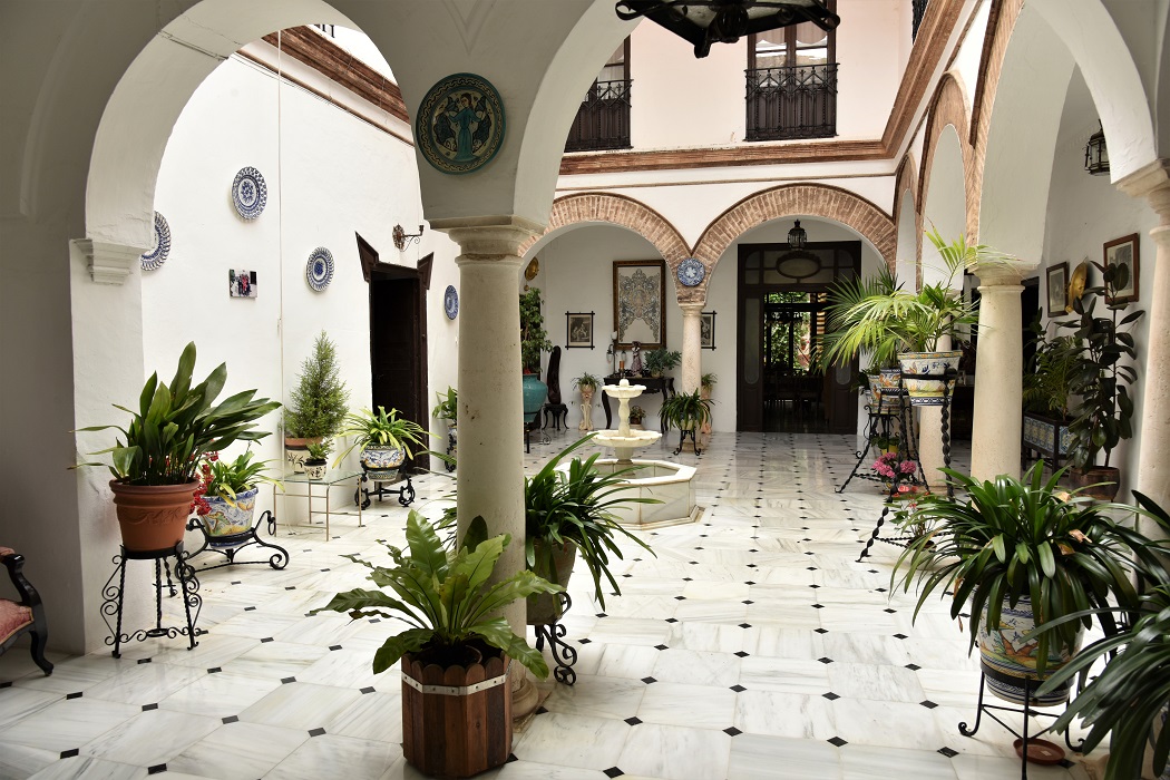 The patios of Cordoba: a timeless tradition of Andalusia